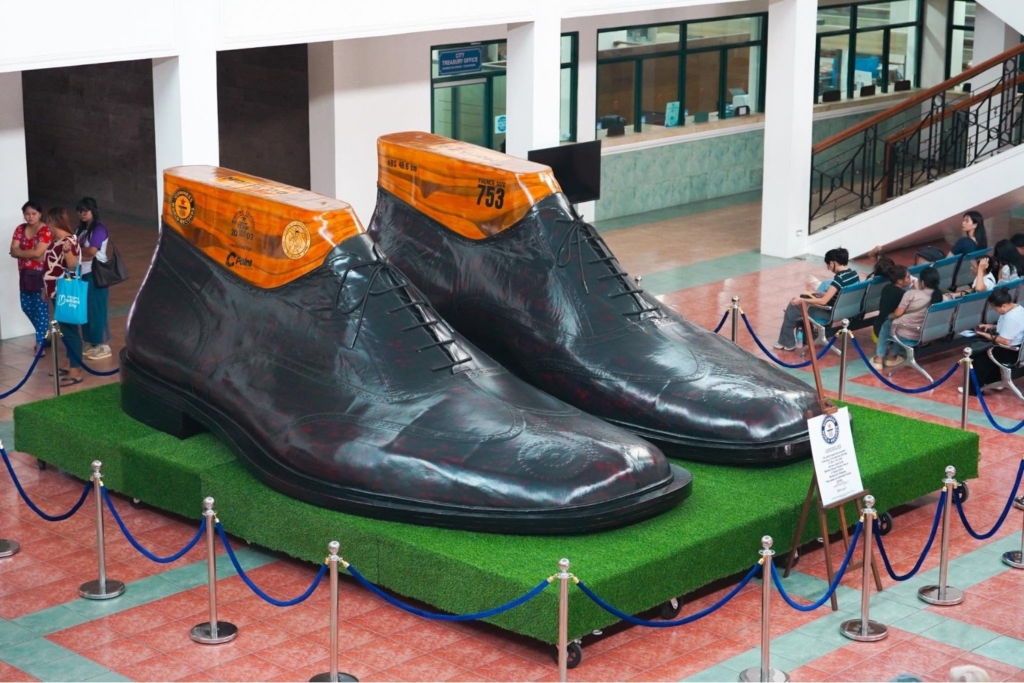 The world’s largest pair of shoes in Marikina gets a fresh shine